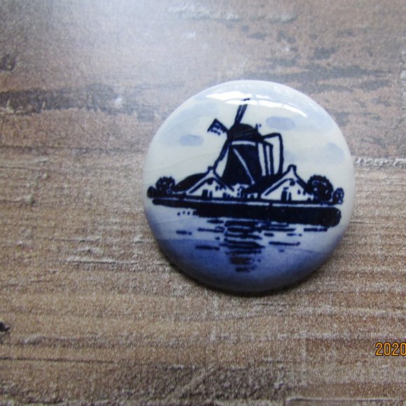 FOREIGN | Other | Vintage Pin | Poshmark